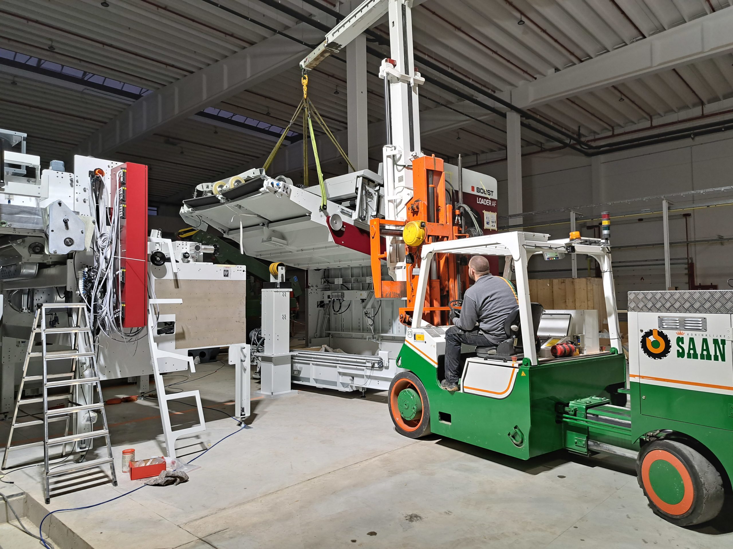 20221129_165156 - Saan