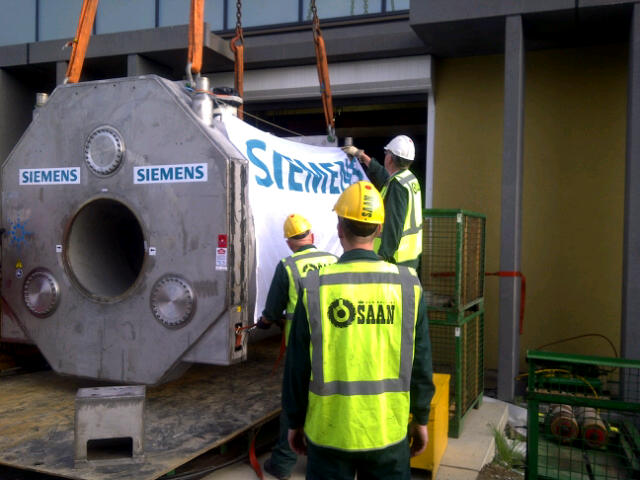 Installation of 9.4 Tesla MRI on Maastricht Health Campus - Saan