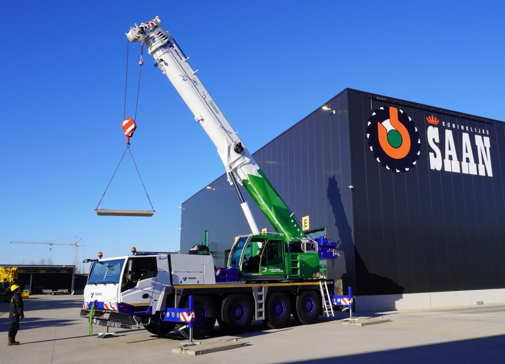 Saan test eerste hybride telekraan Tadano - Saan